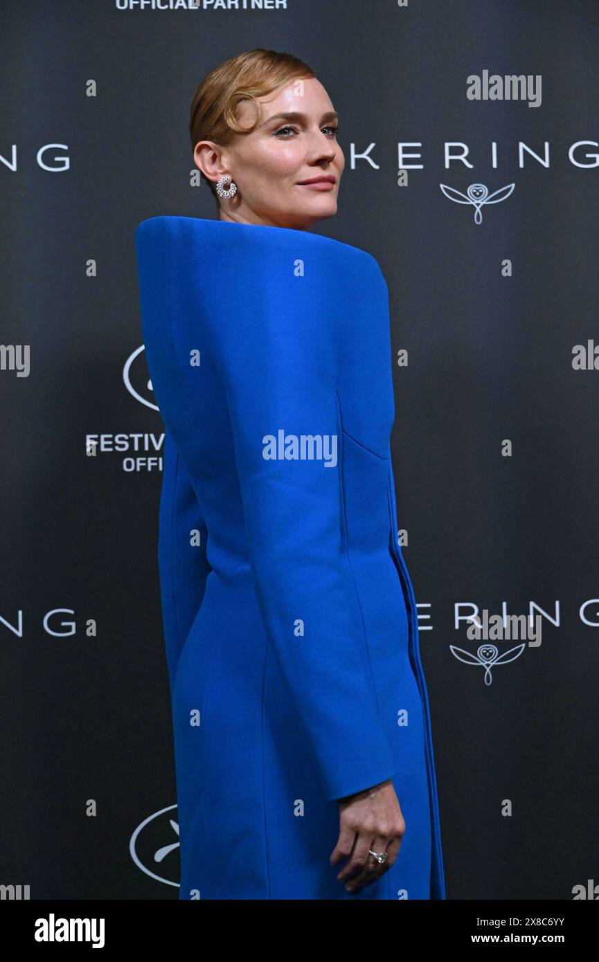 Diane Kruger (in Balenciaga) Photocall of the Kering "Women in Motion ...