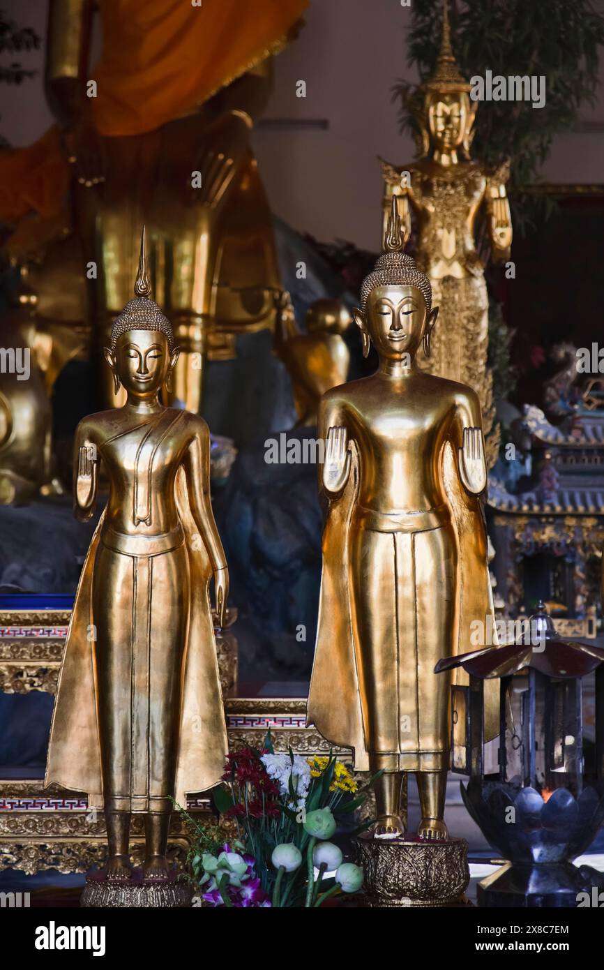 Thailand, Bangkok, Pranon Wat Pho, laying Buddha temple, golden Buddha ...