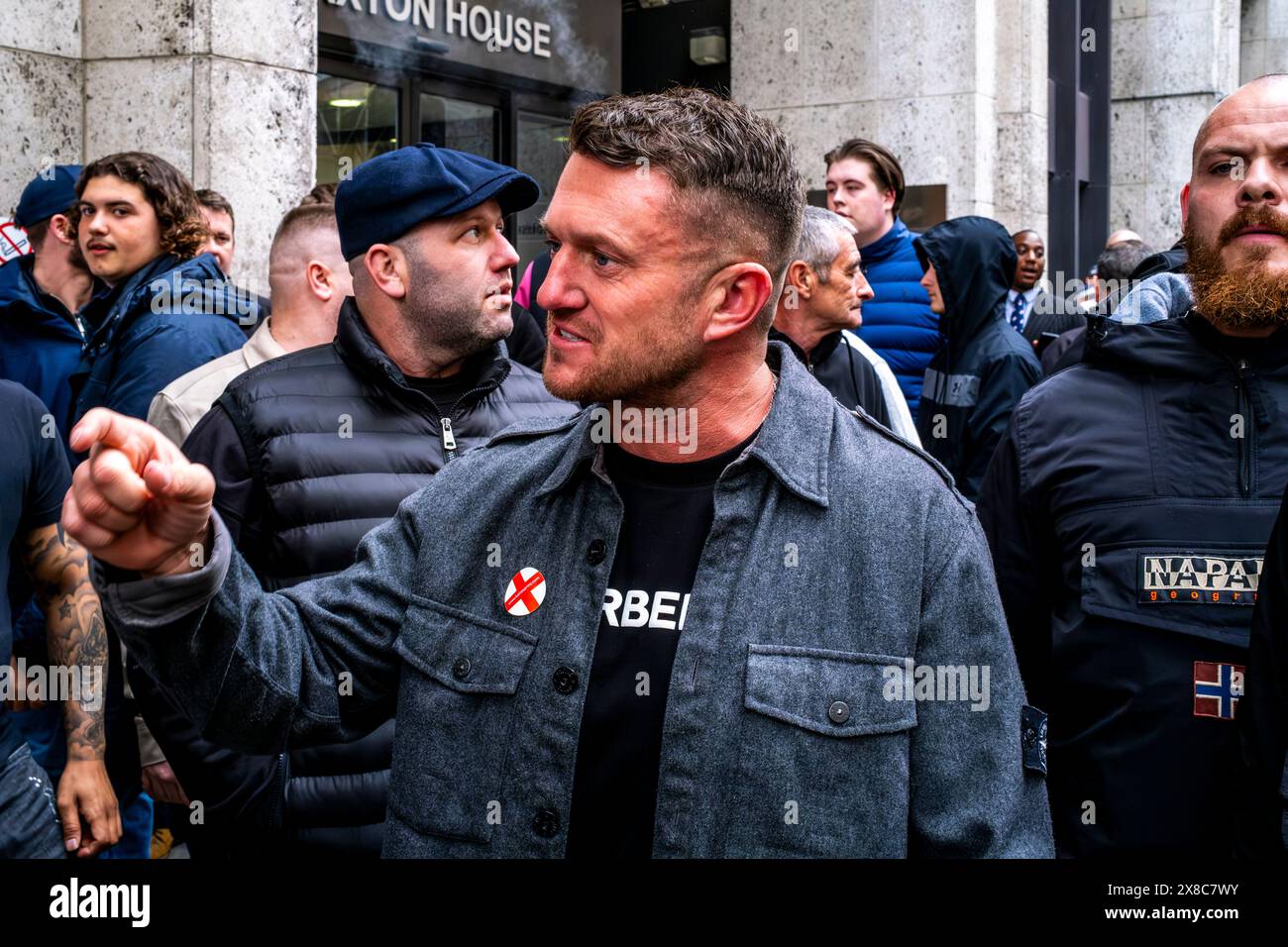 Tommy robinson speaking 2024 hi-res stock photography and images - Alamy