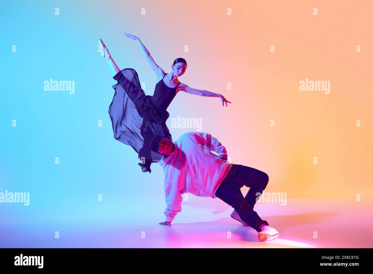 Artistic Synergy. Two dancers from different worlds find harmony in ...