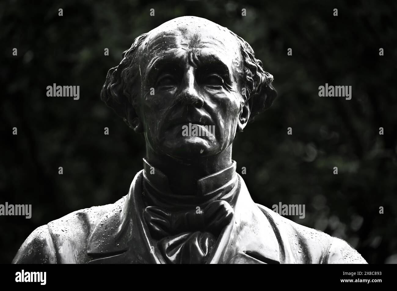 John stuart mill statue hi-res stock photography and images - Alamy
