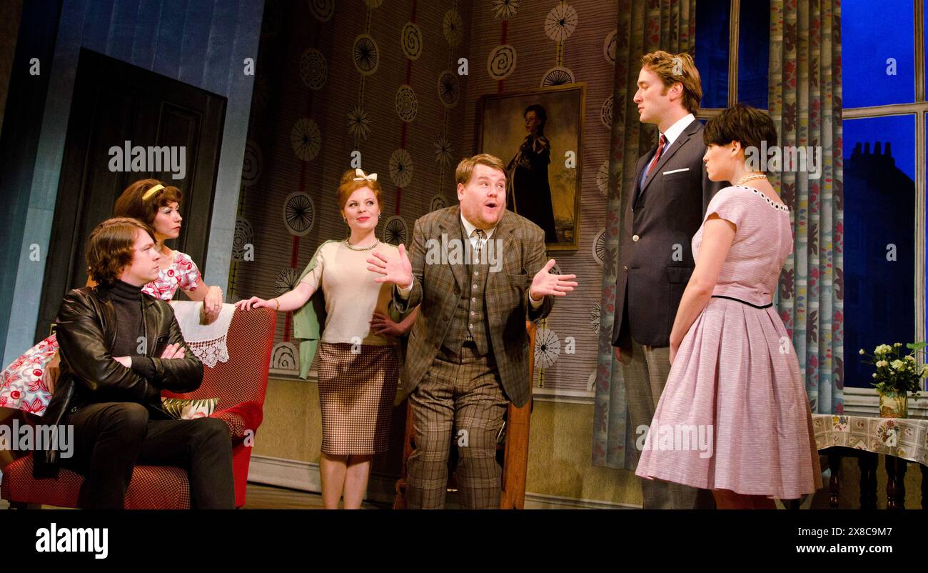 One man, two guv’nors rigby hi-res stock photography and images - Alamy