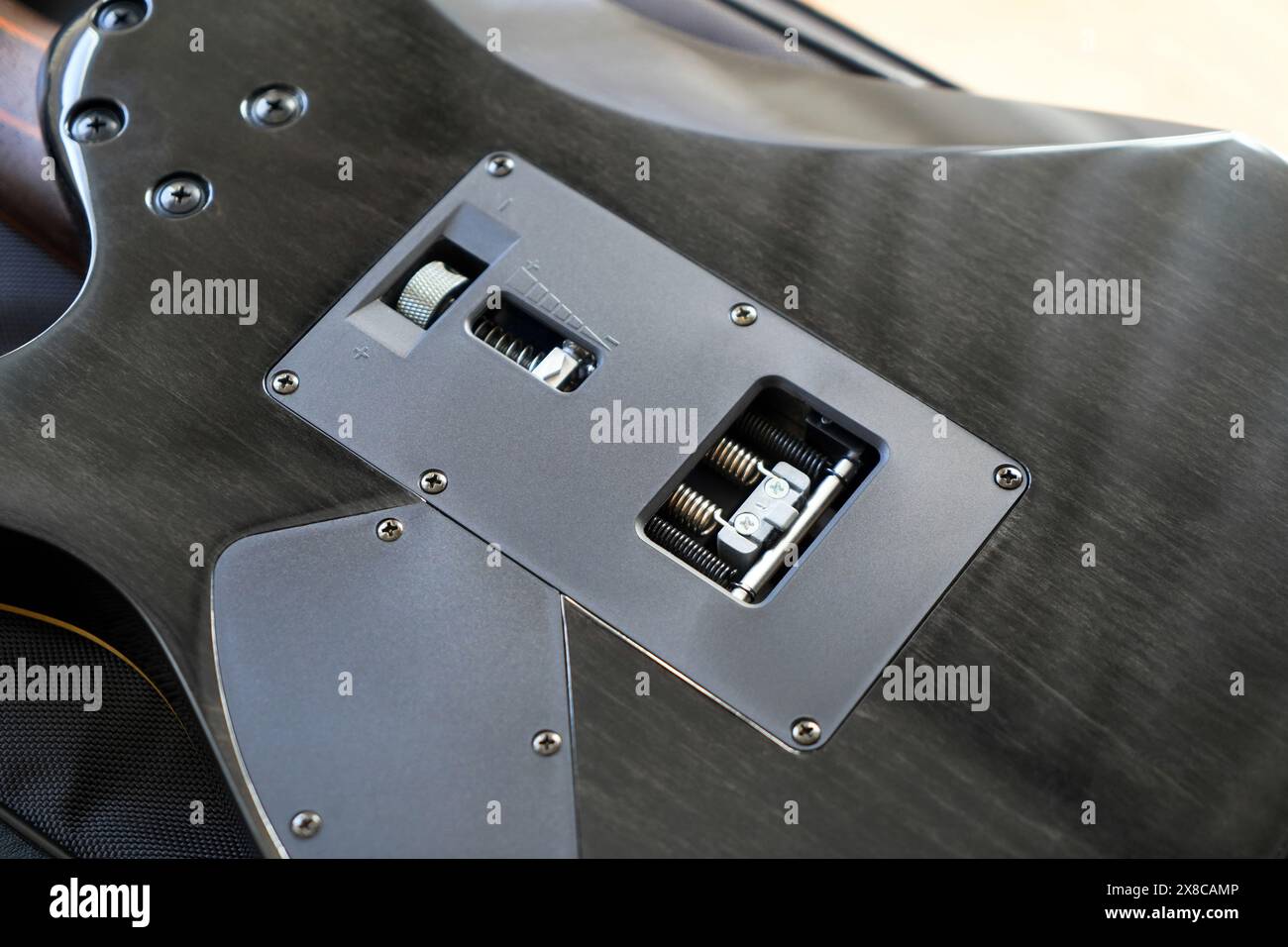 Pickup wiring hi-res stock photography and images - Alamy