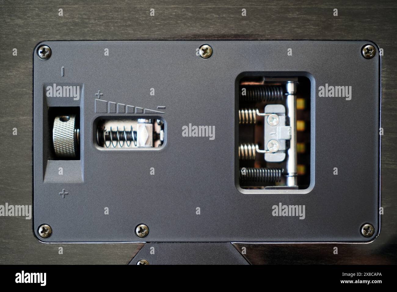 Pickup wiring hi-res stock photography and images - Alamy