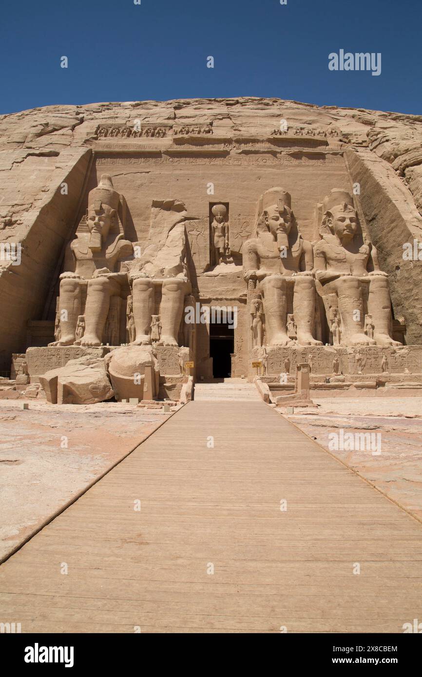 Colossi of Ramses II, Sun Temple, Abu Simbel, Egypt Stock Photo - Alamy