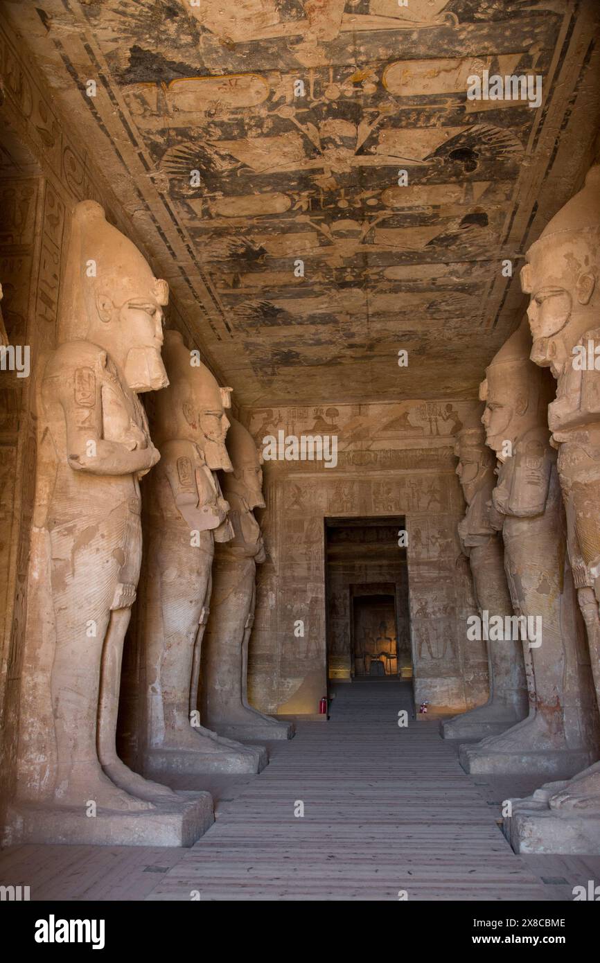 Ramses ii as osiris hi-res stock photography and images - Alamy