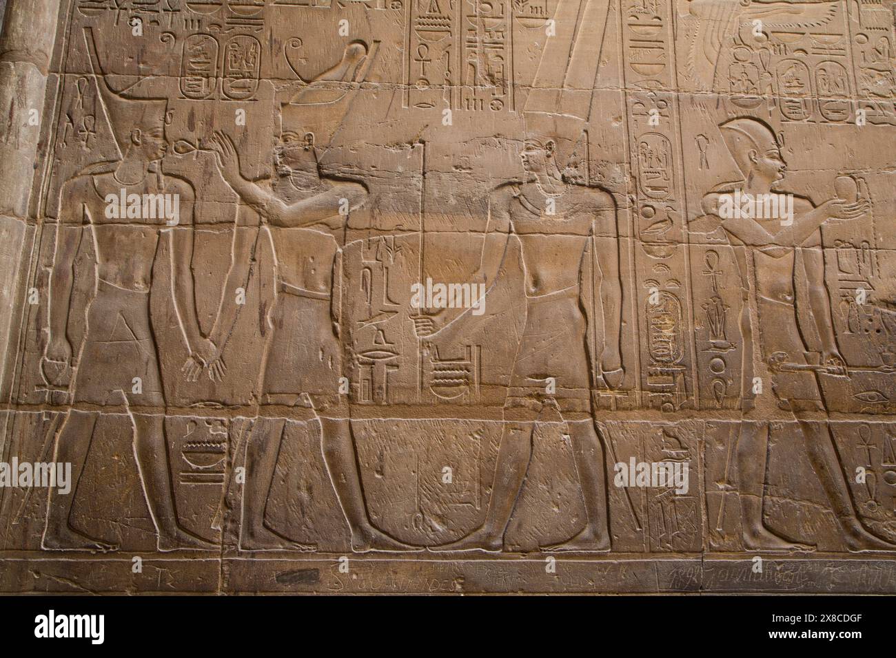 Bas-relief, Luxor Temple, Luxor, Egypt Stock Photo - Alamy
