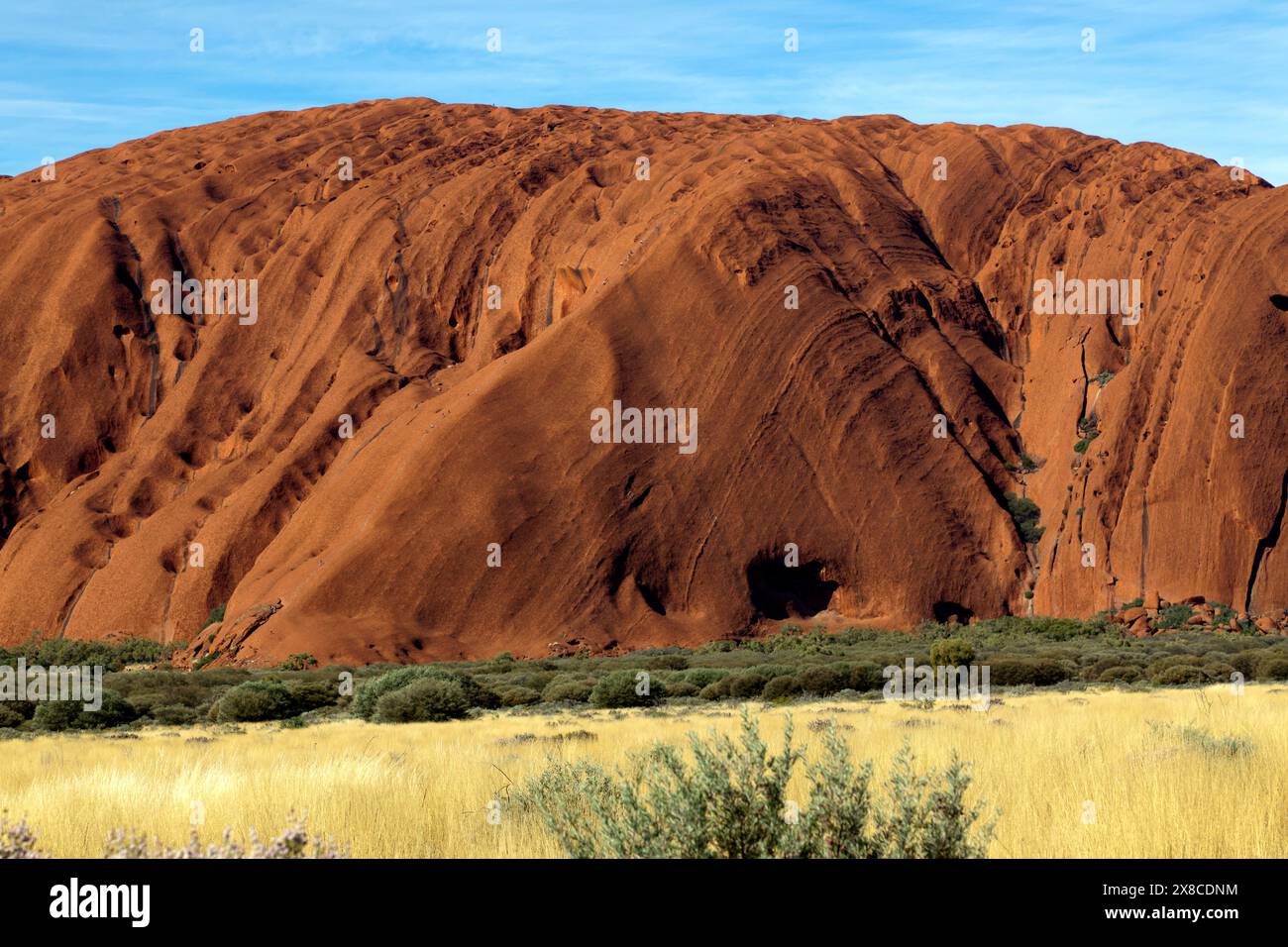 Evening, close-up view of Uluru, in the Uluṟu-Kata Tjuṯa National Park ...