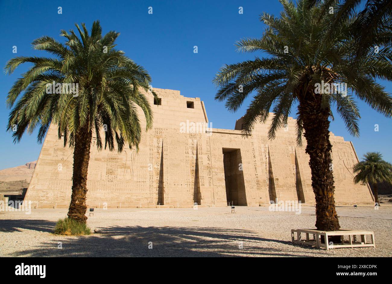 First pylon [medinet habu] hi-res stock photography and images - Alamy