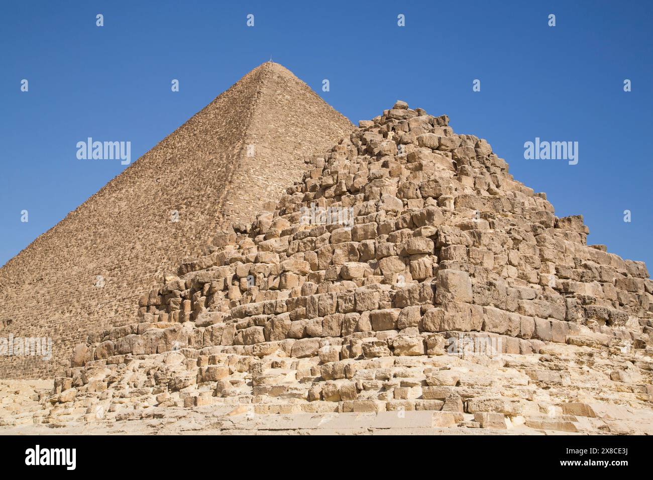 Queen's Pyramid (foreground), Great Pyramid of Cheops (background), The ...