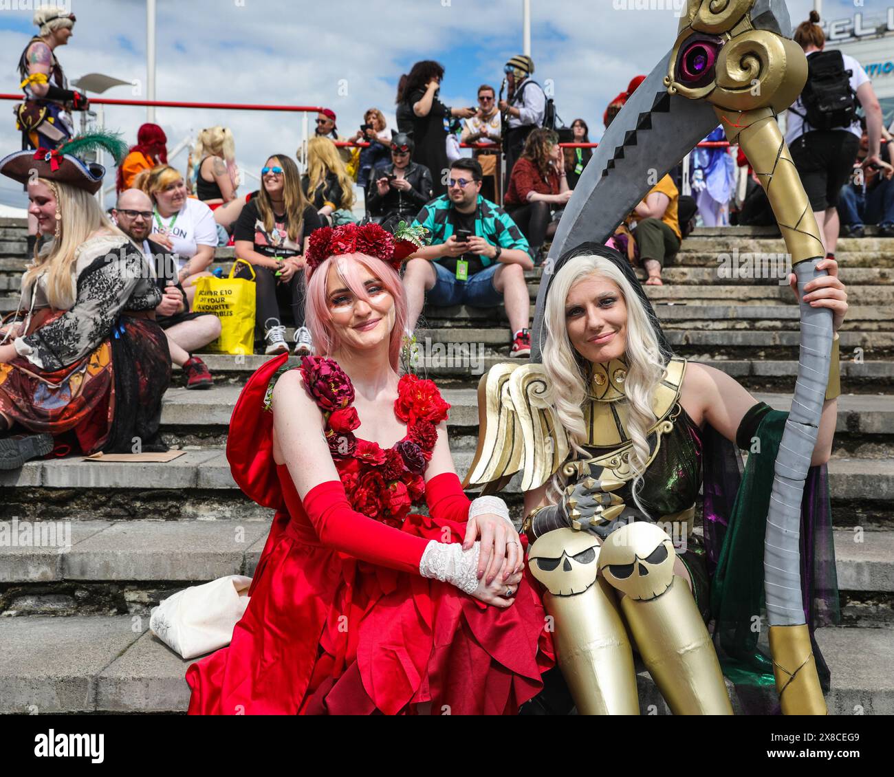 Cosplay fans in costume hi-res stock photography and images - Alamy