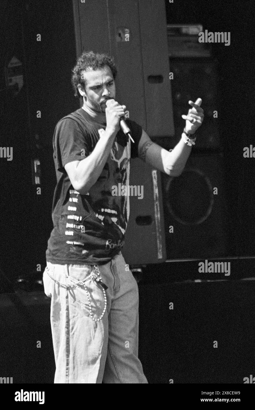 MICHAEL FRANTI, SPEARHEAD, GLASTONBURY FESTIVAL, 1995: Michael Franti ...