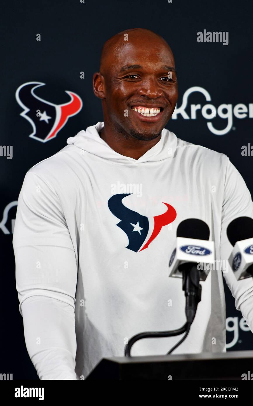 Houston Texan Head Coach, DeMeco Ryan taking questions at the press ...