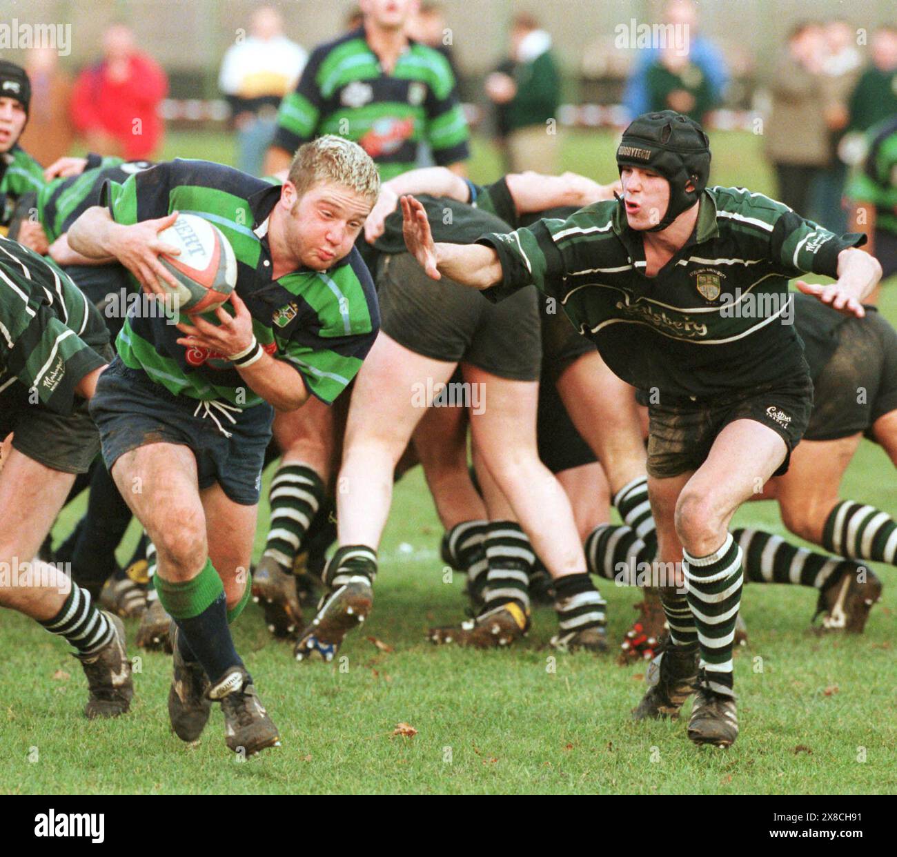 STIRLING UNIVERSITY V BOROUGHMUIR, 13/11/99 Boroughmuirs scrum ...