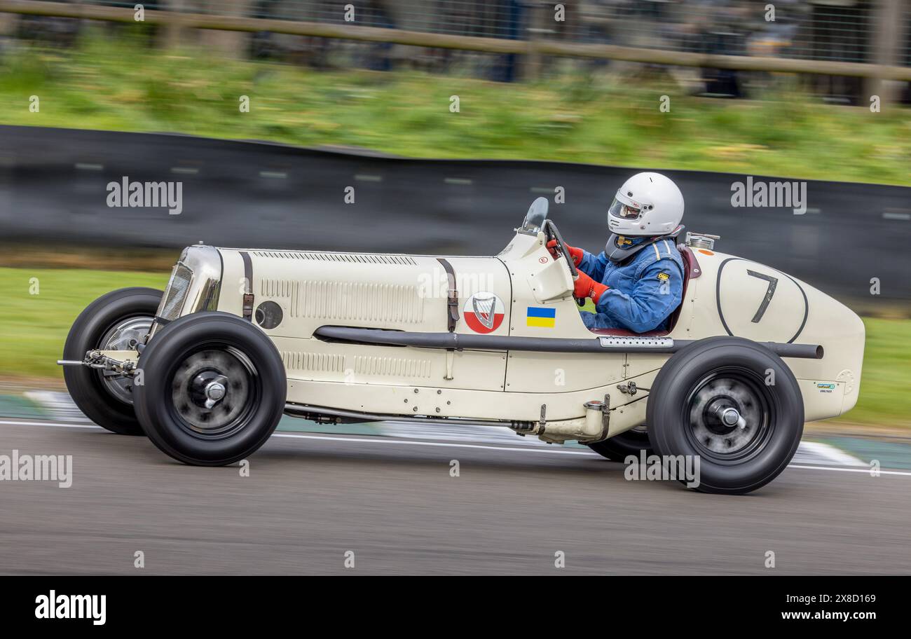 Julian Wilton in his 1936 ERA B-Type R7B during the Parnell Cup race at ...