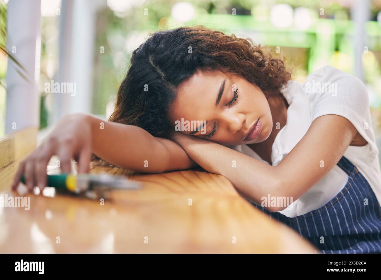 Exhausted woman garden hi-res stock photography and images - Alamy
