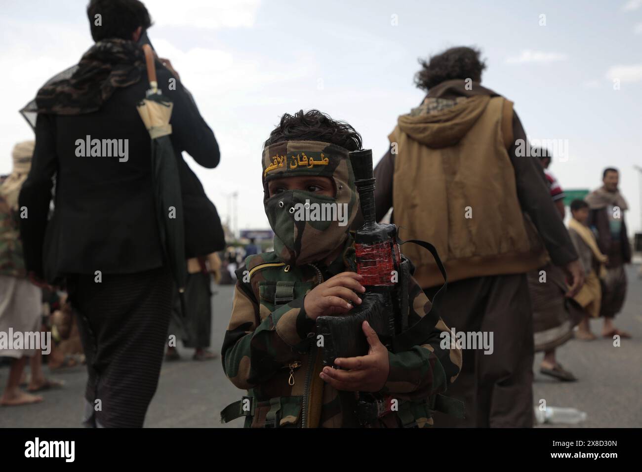 Houthi supporters protest against the US and Israel, and in solidarity ...