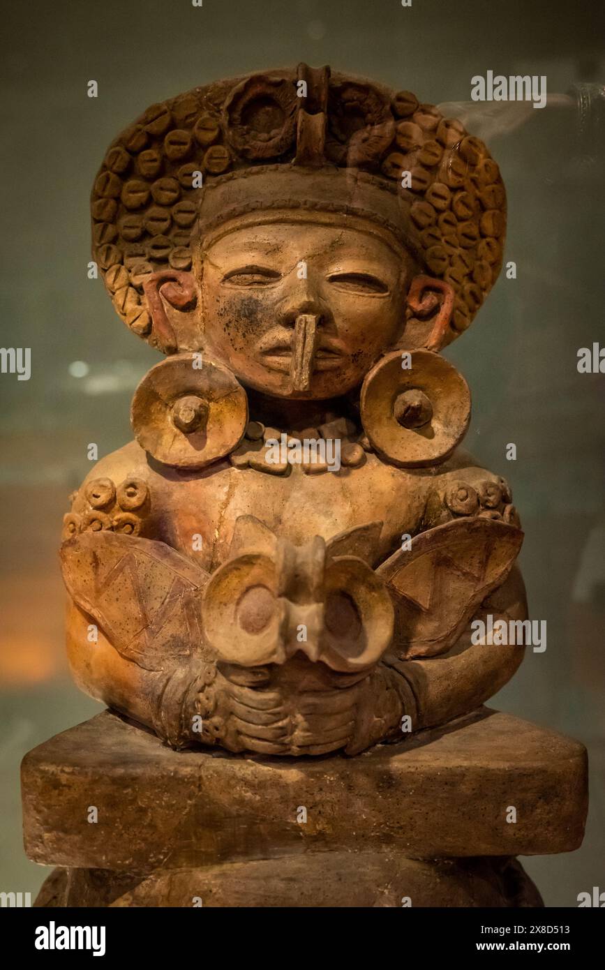 Lid of incense burner, Classic Period, Pre-Columbian & Modern Glass ...