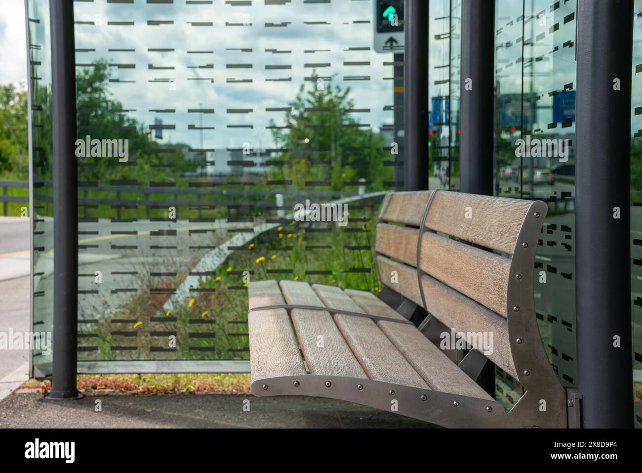 Stop light on bus hi-res stock photography and images - Alamy