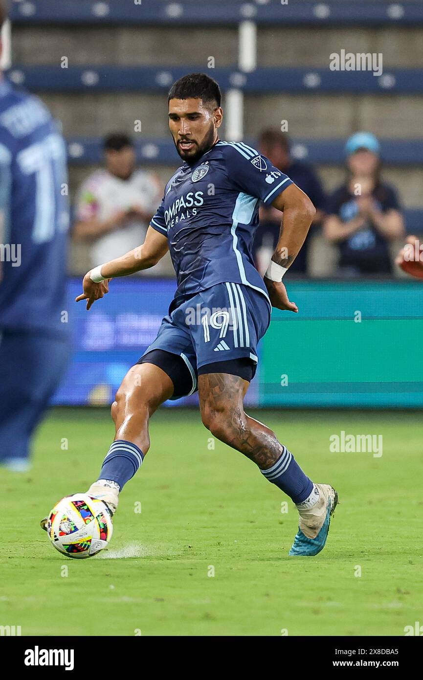 Kansas City, KS, USA. 21st May, 2024. Sporting Kansas City defender ...