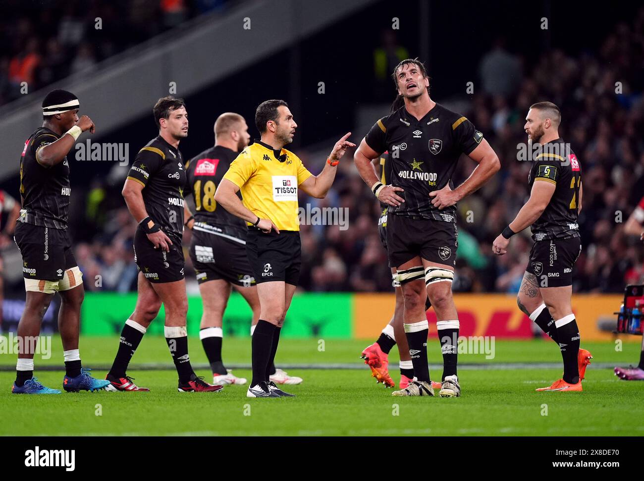 Referee Mathieu Raynal speaks to Hollywoodbet Sharks' Eben Etzebeth as ...