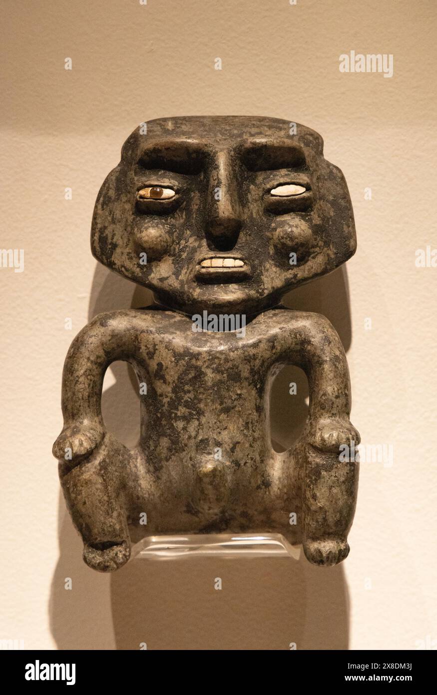 Mesoamerican Mezcala culture. Mezcala style sculpture of a man, 600BC ...