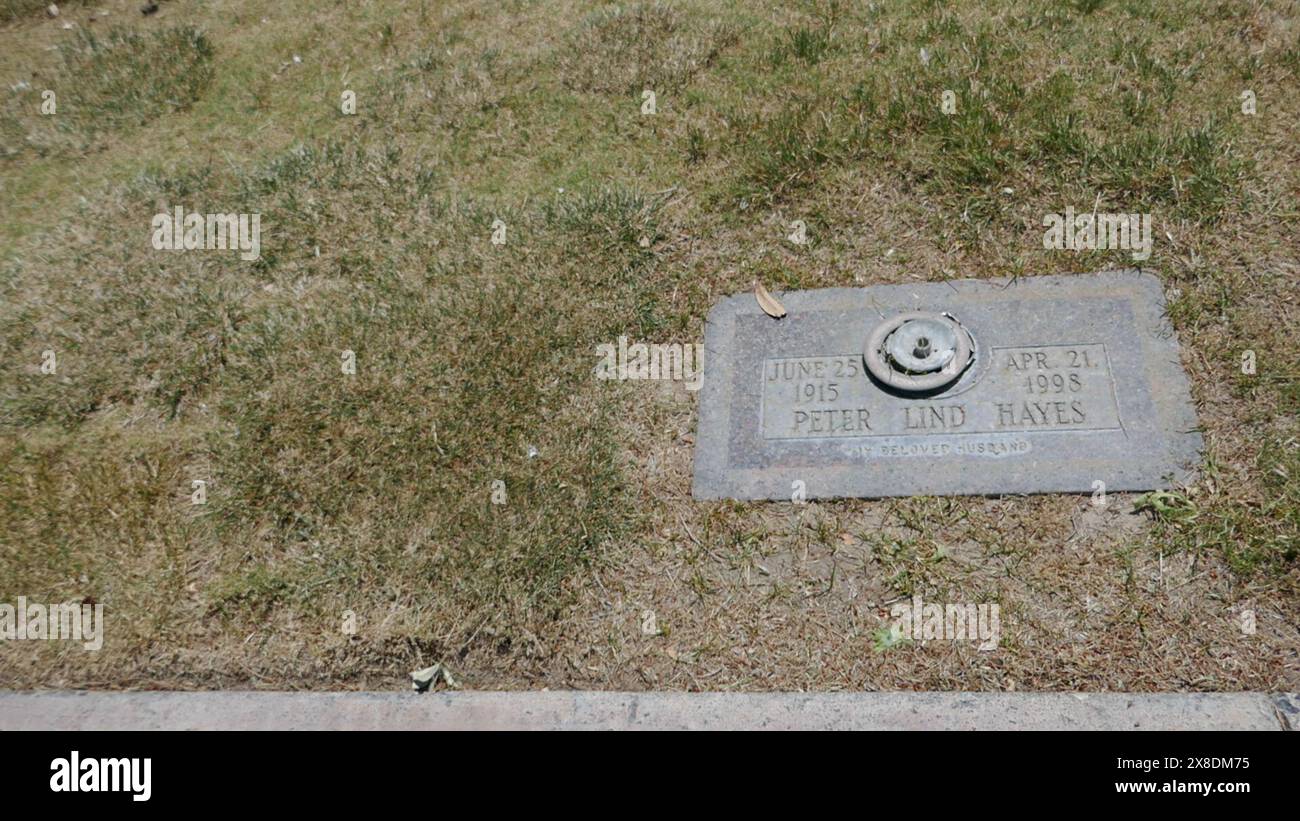 Las Vegas, Nevada, USA 14th May 2024 Actor Peter Lind Hayes Grave, wife ...