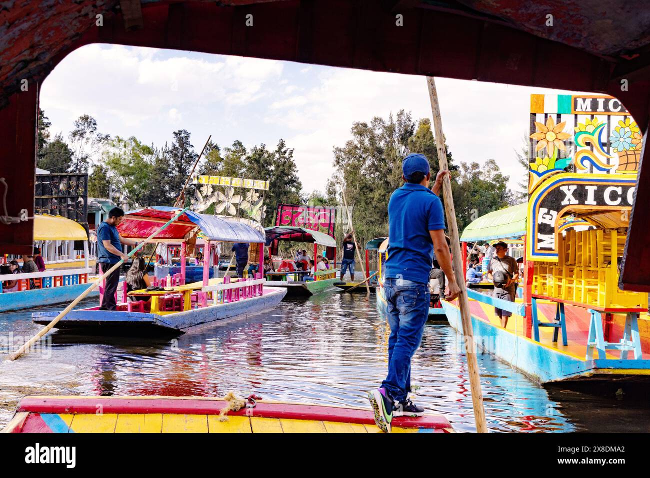 Xochimilco Mexico. Colourful boats on the Xochimilco floating gardens ...