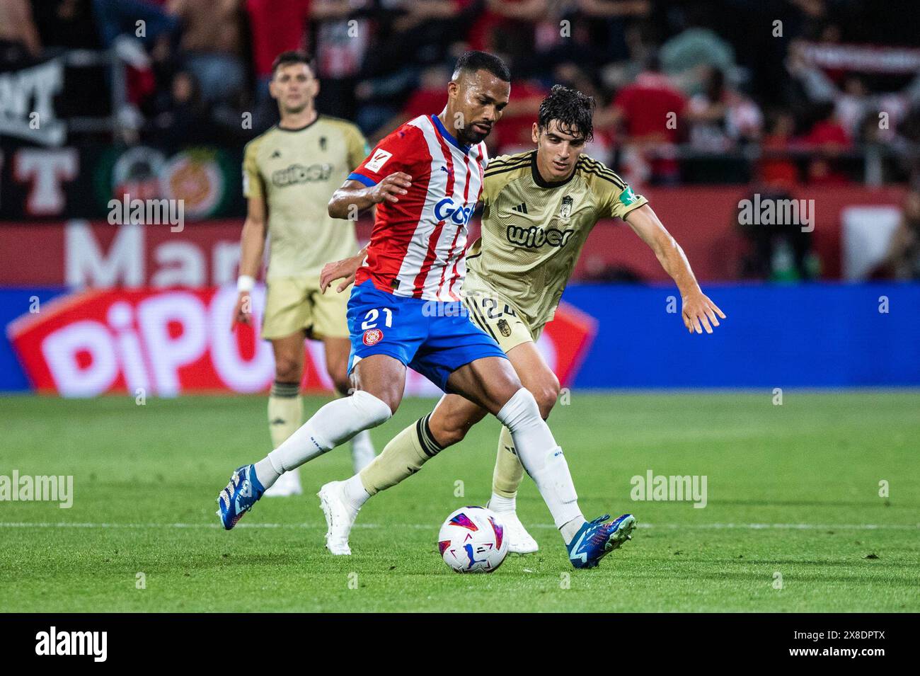 Barcelona, Barcelona, Spain. 24th May, 2024. Gonzalo Villar (R) of ...