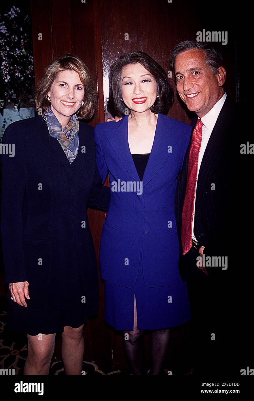 K25371JBU: 6/17/02.THE LAUNCH PARTY FOR ''CONNIE CHUNG TONIGHT ...