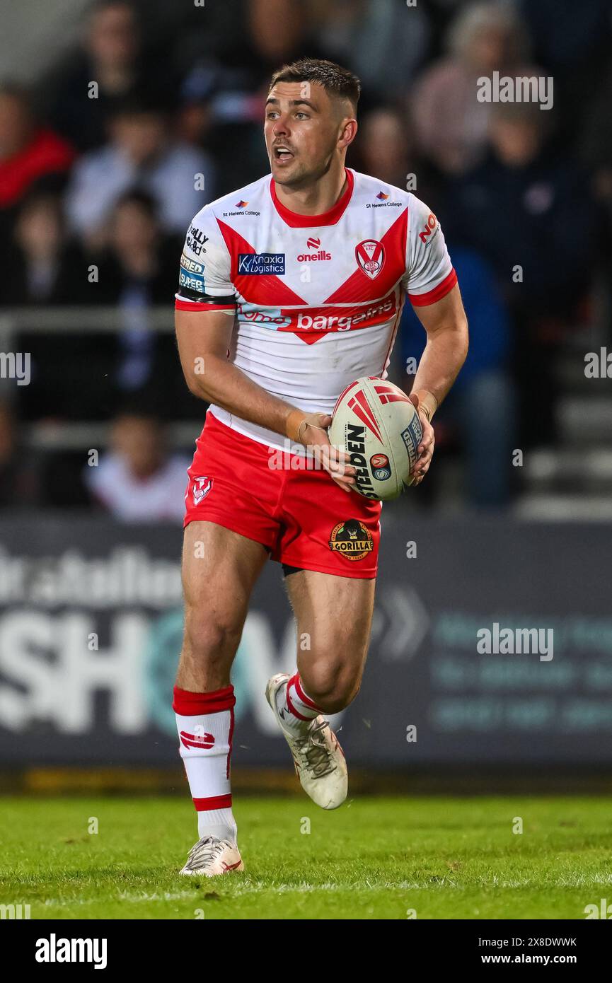Lewis Dodd of St. Helens makes a break during the Betfred Super League ...
