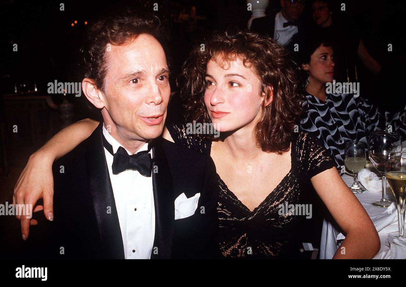 Jennifer grey 1987 hi-res stock photography and images - Alamy