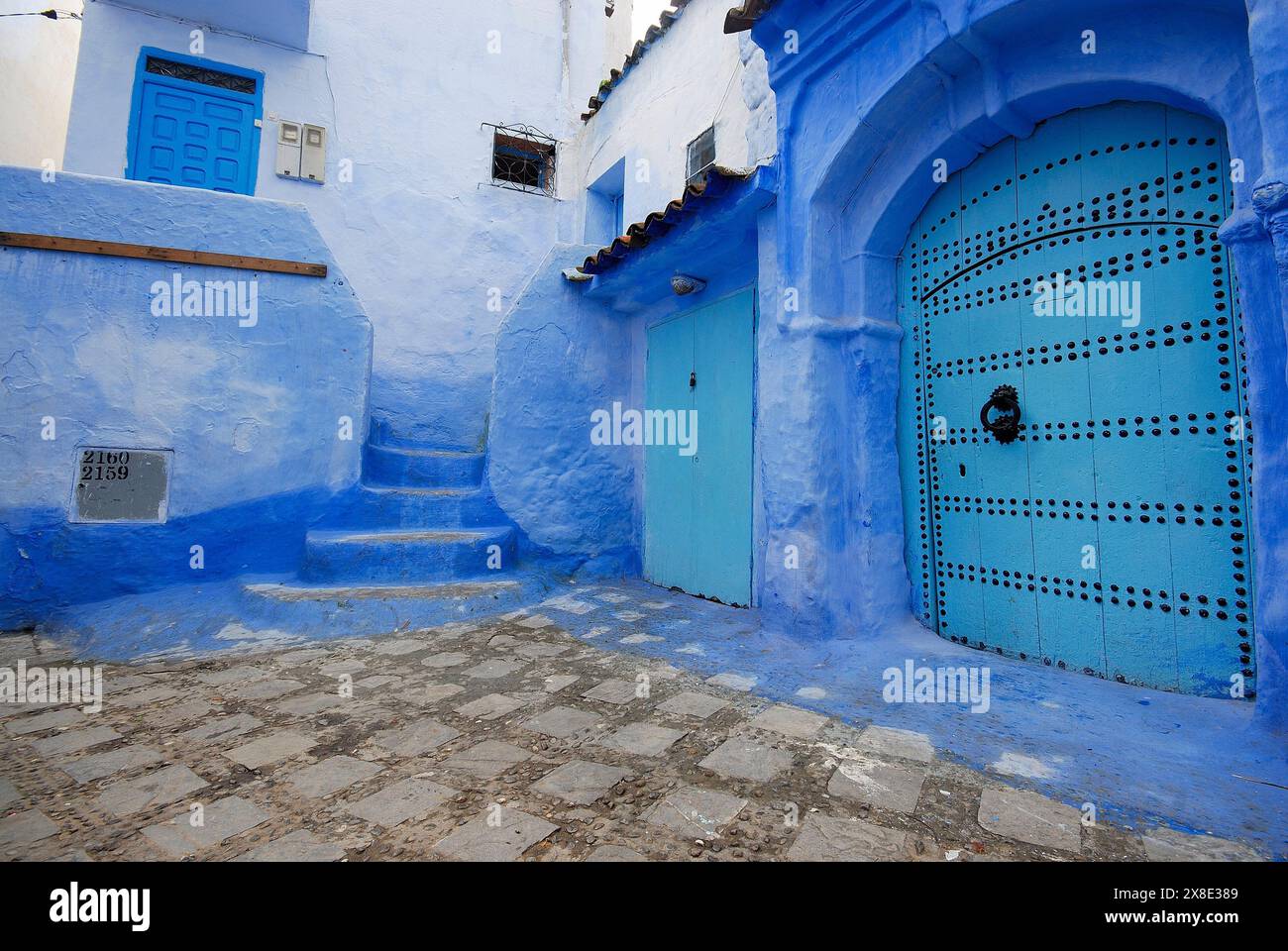 Blue town of Chefchaouen, Maroc Stock Photo - Alamy