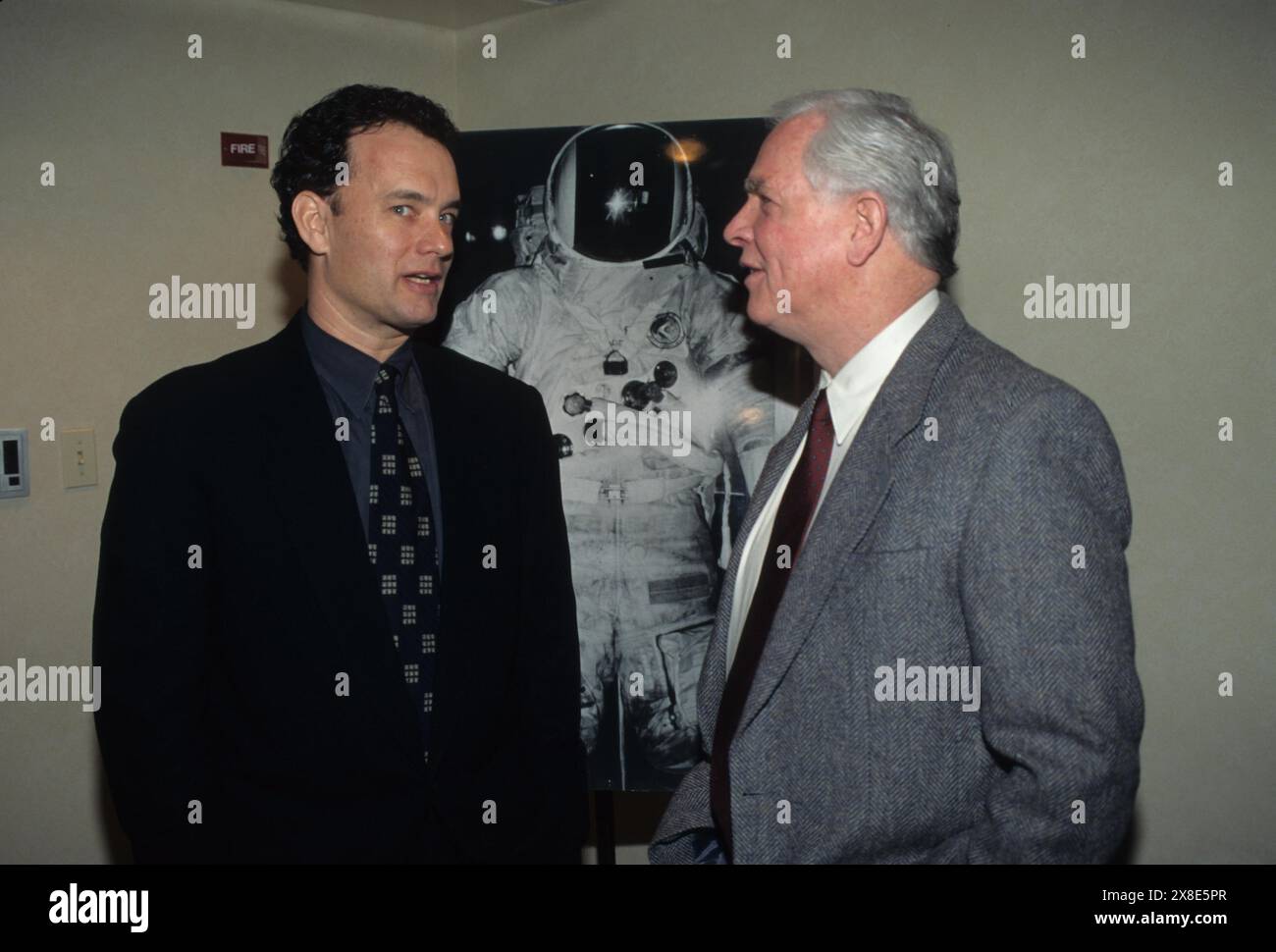 Tom hanks from earth moon hi-res stock photography and images - Alamy