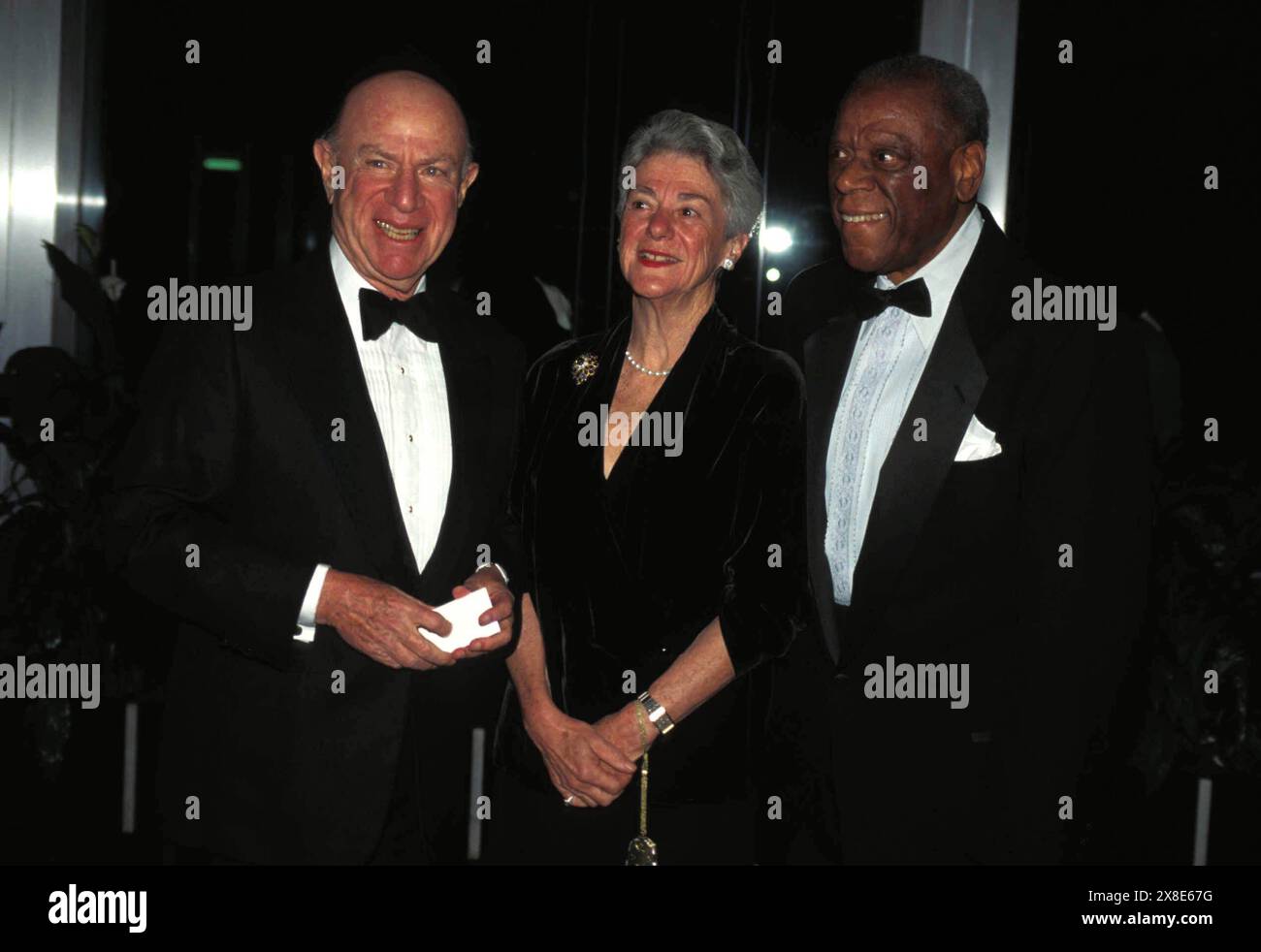 K0097JKEL.KENNEDY CENTER HONORS .MR AND MRS LAURENCE TISCH AND WILLIAM ...