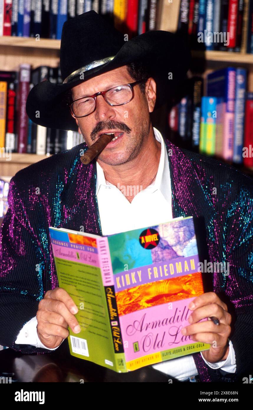 L9250JKEL SD09/11/94.KINKY FRIEDMAN BOOK SIGNING ''ARMADILLO & OLD LACE''. JAMES M. KELLY ...