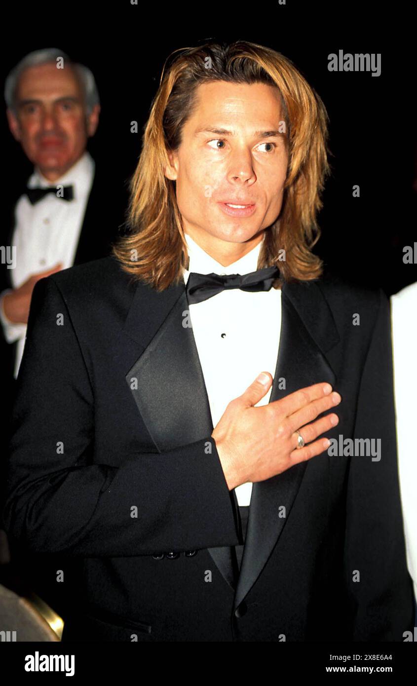 Kato kaelin 1995 hi-res stock photography and images - Alamy
