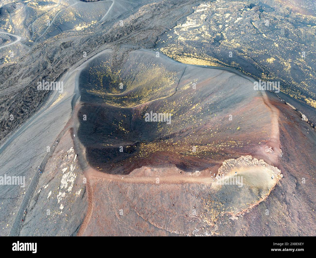 Mount Etna, Sicily - Tallest active volcano of Europe 3329 m in Italy ...