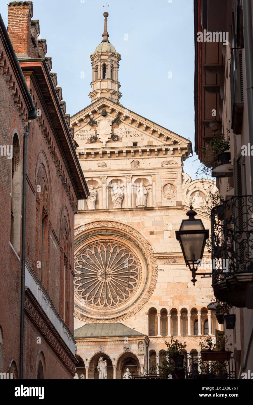 Facade of Cremona Cathedral, also known as Santa Maria Assunta Stock ...