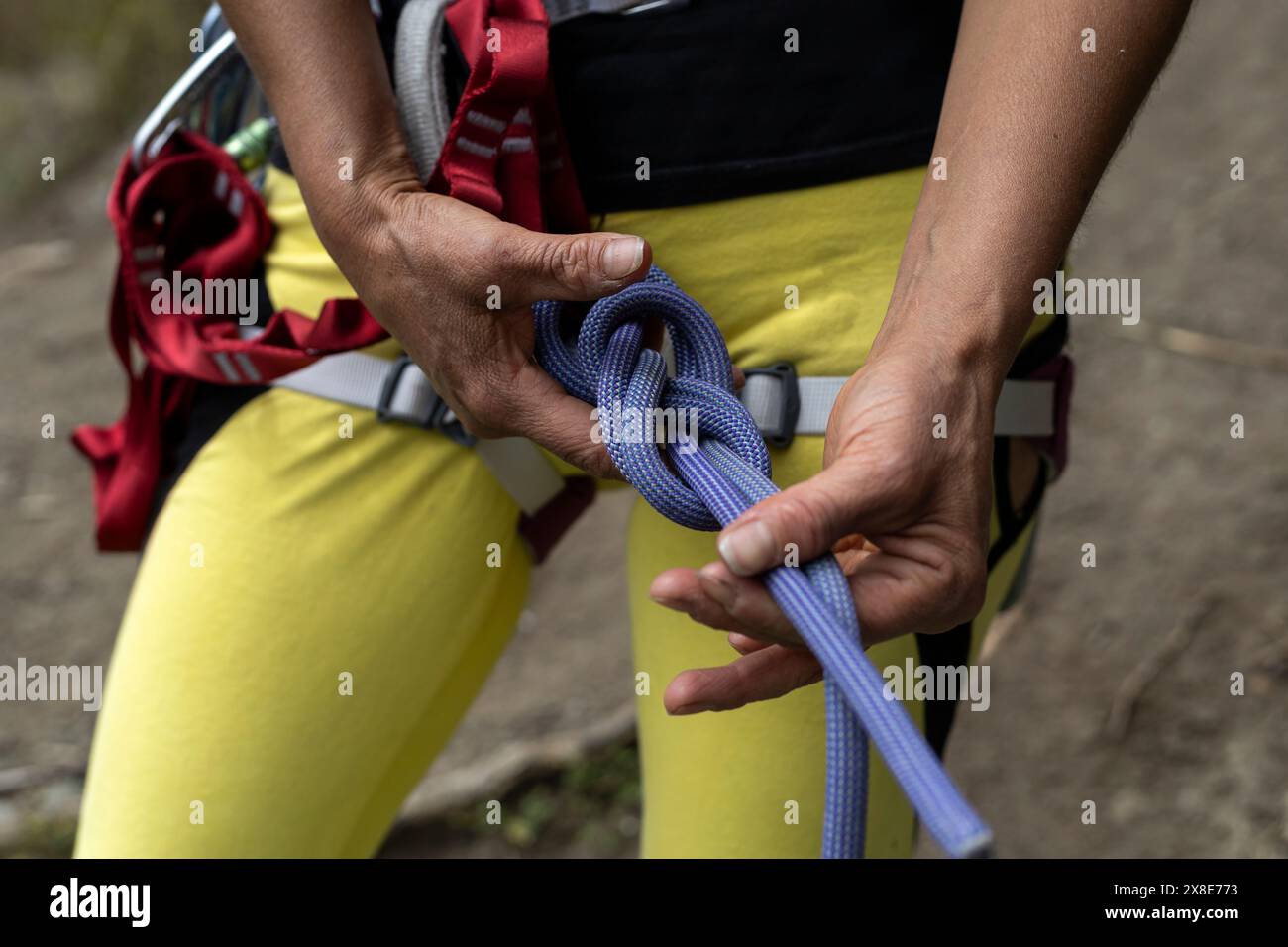 Climbing Safety Figure 8 Knot Stock Photo - Alamy