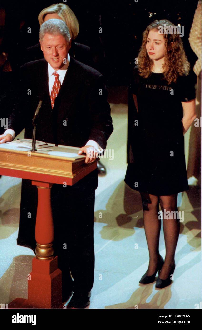 Bill clinton christmas hi-res stock photography and images - Alamy