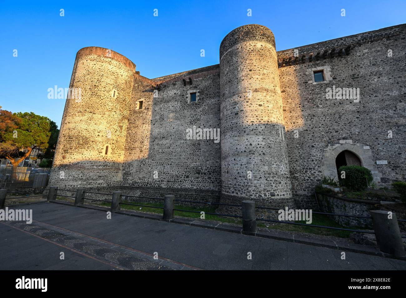 Panorama of the Castello Ursino, also known as Castello Svevo di ...