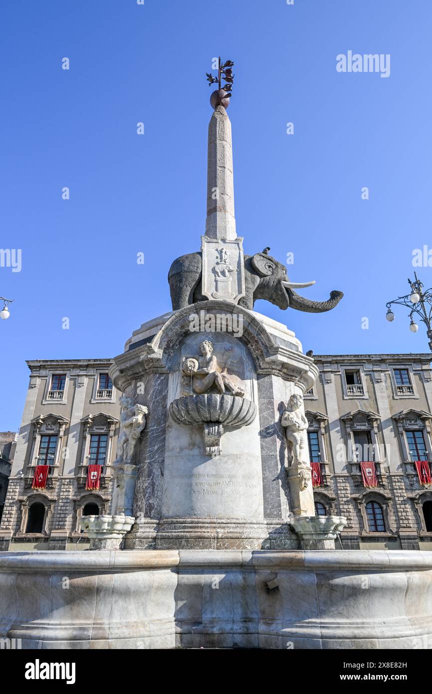 Liotru, Elephant Fountain, symbol of Catania on Piazza Duomo in Catania ...