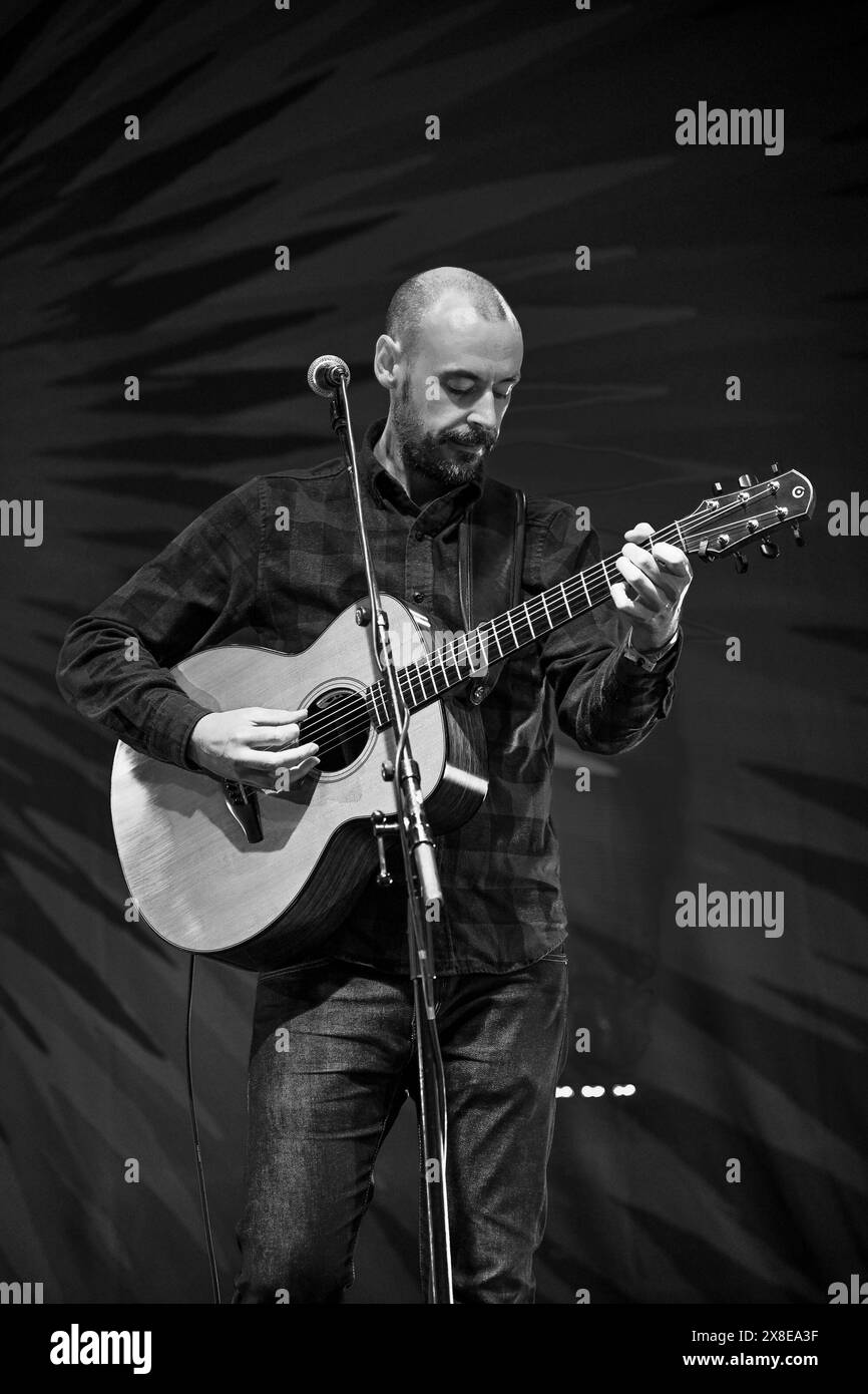 Sam carter musician hi-res stock photography and images - Alamy