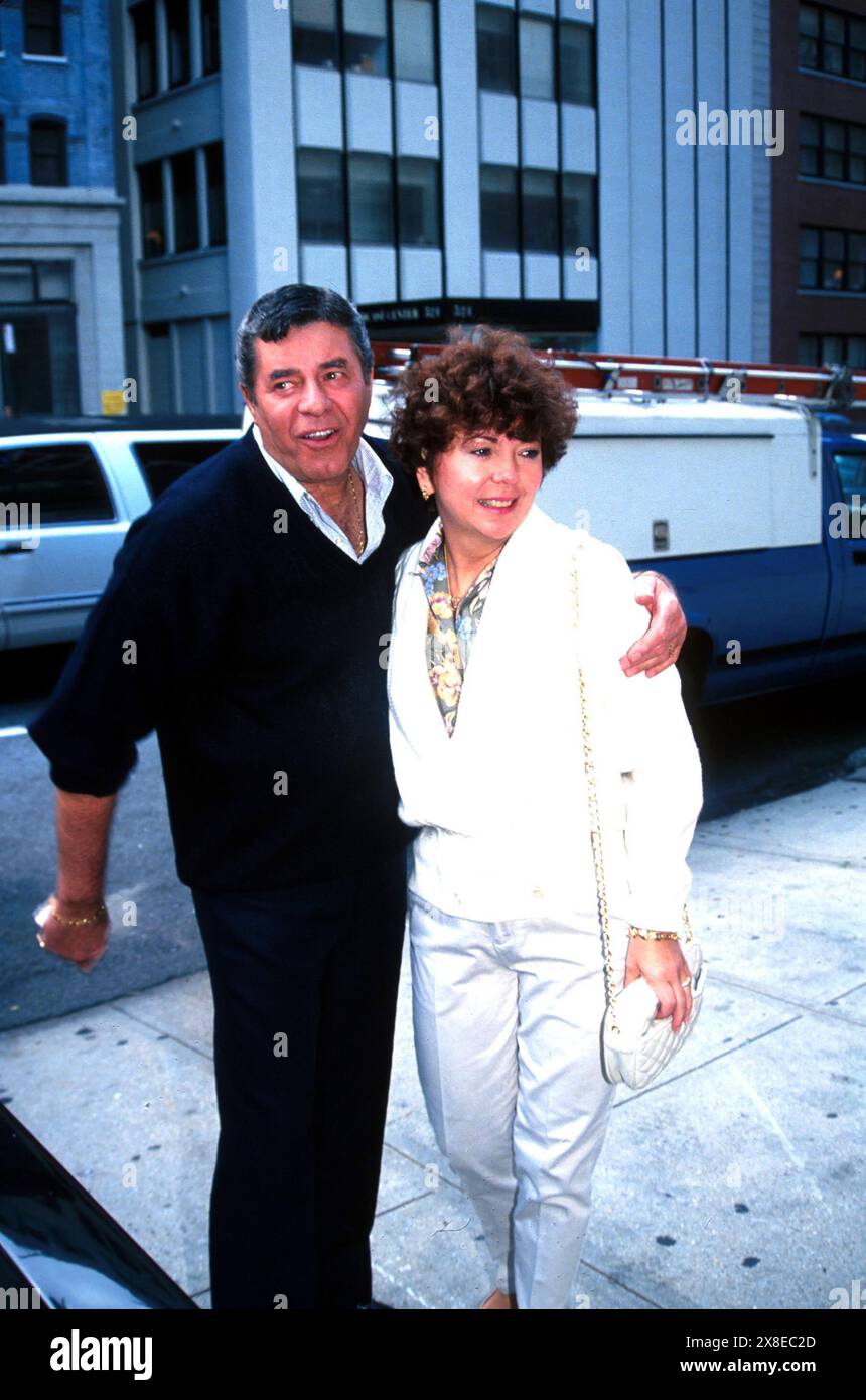 JERRY LEWIS AND HIS WIFE SANDY.©JUDIE BURSTEIN/ I6711.(Credit Image ...