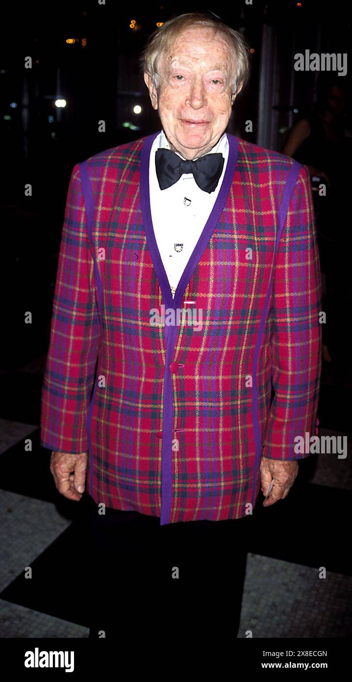 ABE HIRSCHFELD.K26543JBU SD10/03/02.THE 18TH RITA HAYWORTH GALA .AT THE ...