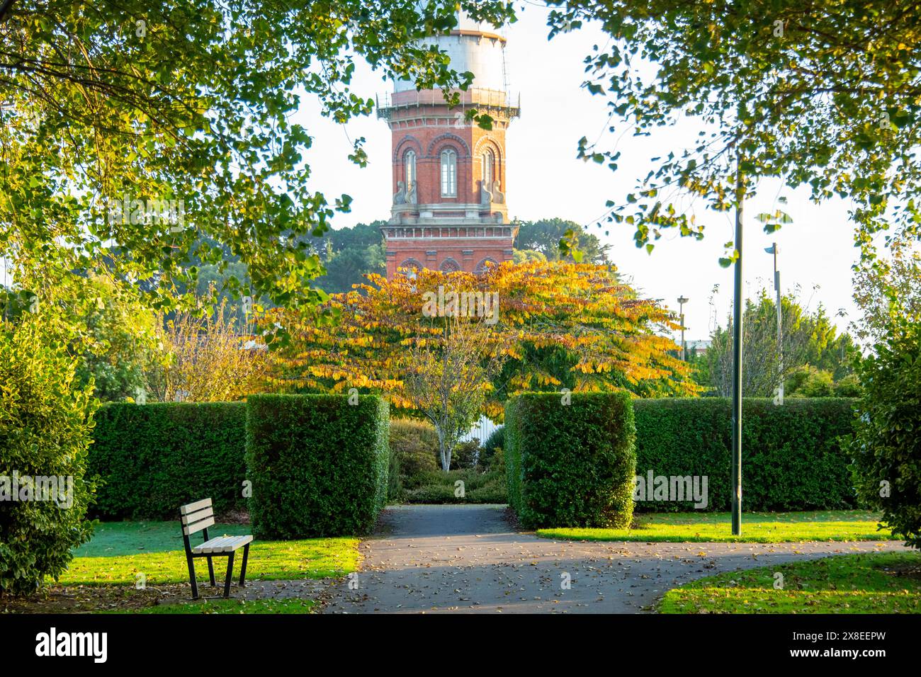 Invercargill new zealand and city hi-res stock photography and images ...