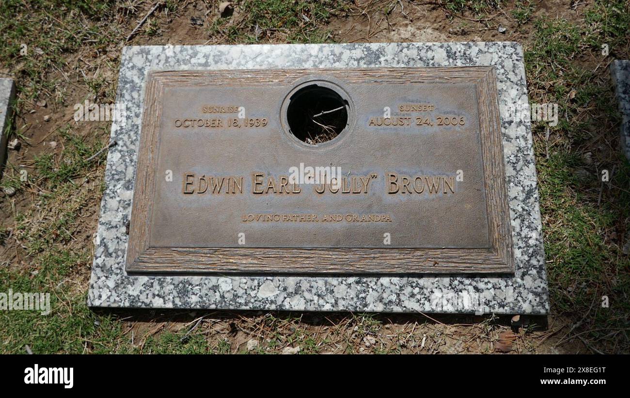 Las Vegas, Nevada, USA 14th May 2024 Actor Edwin Earl Jolly Brown Grave in Garden of Hope at ...