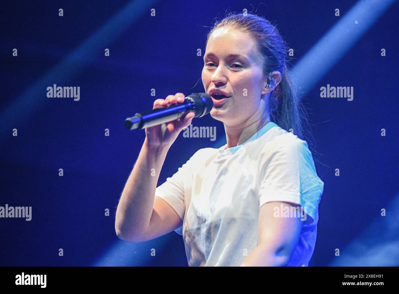 Norwegian singer Sigrid, performing live in Buenos Aires Stock Photo ...
