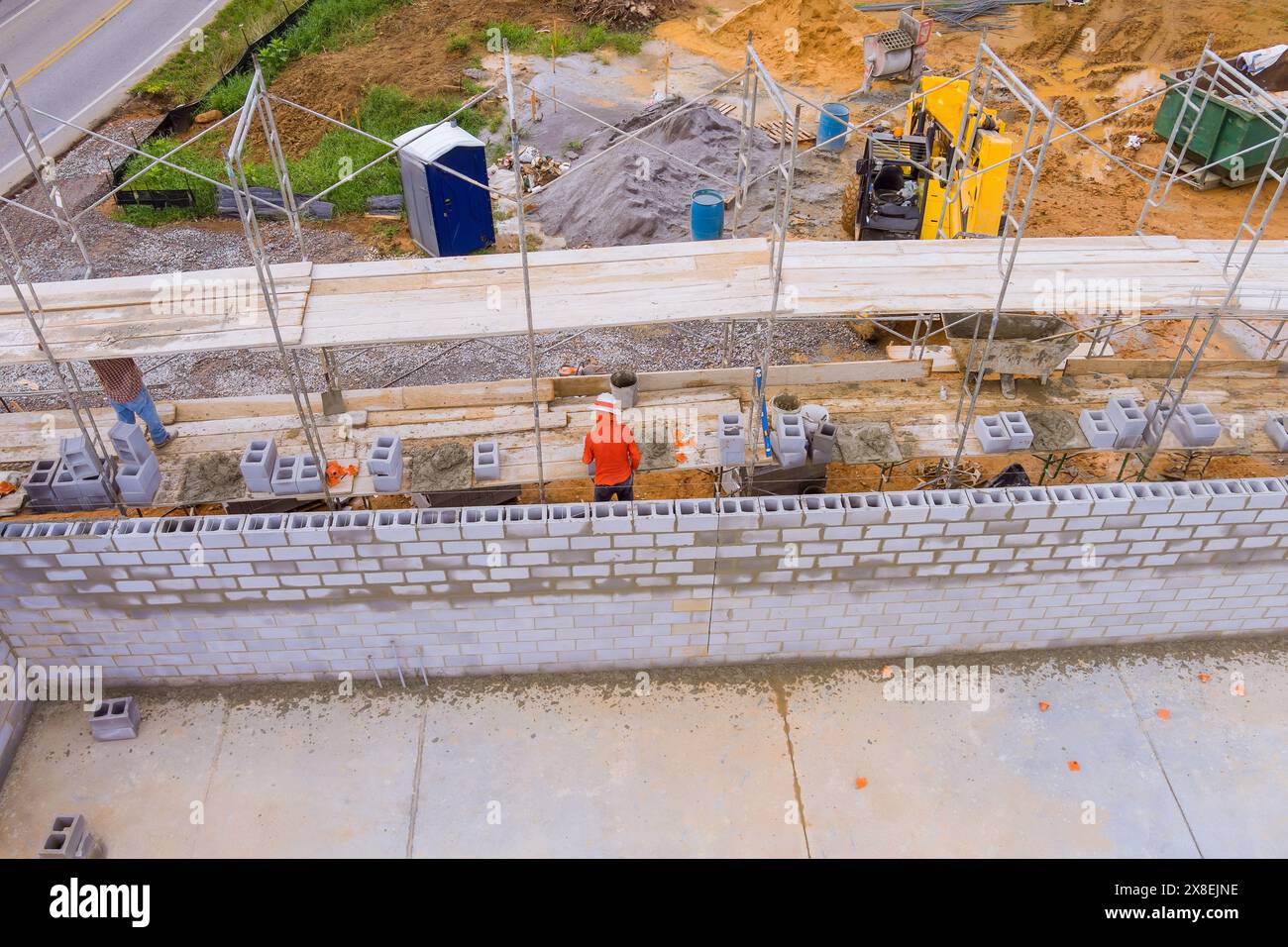 Brickwork scaffolding scaffold building hi-res stock photography and ...